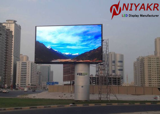 Full Color Outdoor Advertising LED Display 8mm Pixel Pitch Easy Maintenance